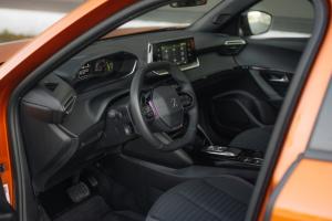 Orange Peugeot 2008 2023 in Riga, with an engine capacity of 0.00 L and mileage of 21 thousand km for 18550 €, photo 19 on AUTOMOTO.COM.LV