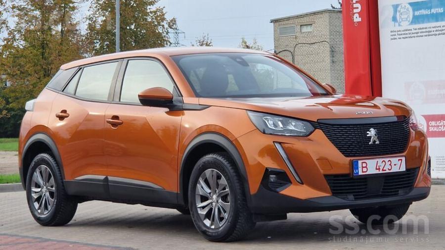Orange Peugeot 2008 2020 in Jelgava, with an engine capacity of 1.20 L and mileage of 100 thousand km for 11250 €, photo 1 on AUTOMOTO.COM.LV