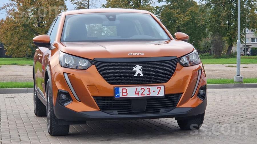 Orange Peugeot 2008 2020 in Jelgava, with an engine capacity of 1.20 L and mileage of 100 thousand km for 11250 €, photo 14 on AUTOMOTO.COM.LV