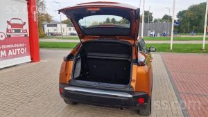 Orange Peugeot 2008 2020 in Jelgava, with an engine capacity of 1.20 L and mileage of 100 thousand km for 11250 €, photo 16 on AUTOMOTO.COM.LV