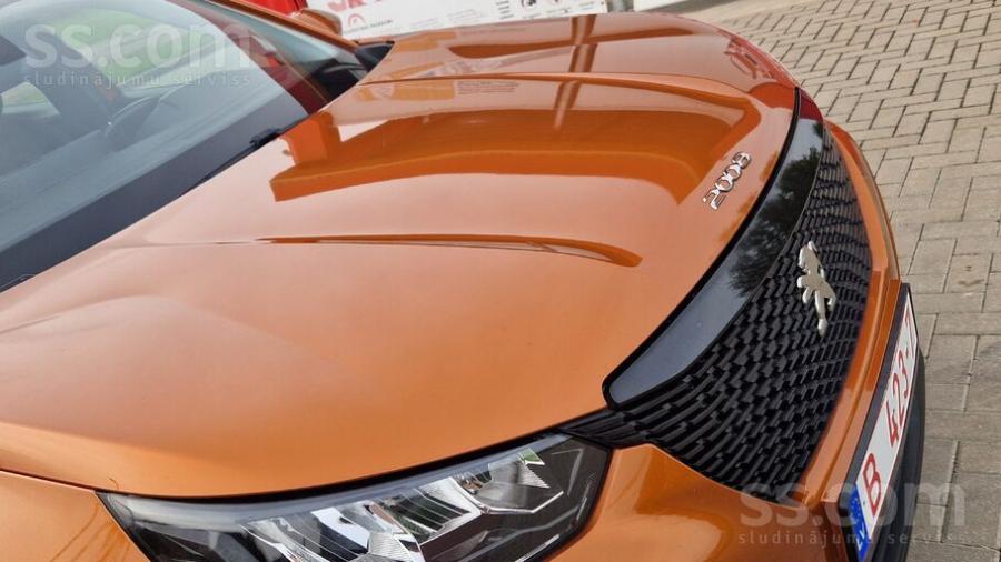 Orange Peugeot 2008 2020 in Jelgava, with an engine capacity of 1.20 L and mileage of 100 thousand km for 11250 €, photo 25 on AUTOMOTO.COM.LV