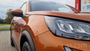 Orange Peugeot 2008 2020 in Jelgava, with an engine capacity of 1.20 L and mileage of 100 thousand km for 11250 €, photo 30 on AUTOMOTO.COM.LV