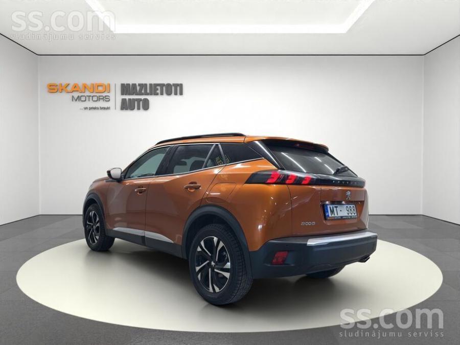 Orange Peugeot 2008 2021 in Riga, with an engine capacity of 1.50 L and mileage of 102 thousand km for 13990 €, photo 5 on AUTOMOTO.COM.LV