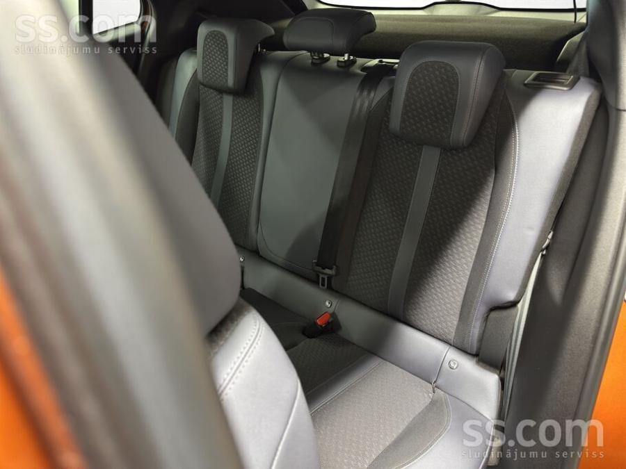 Orange Peugeot 2008 2021 in Riga, with an engine capacity of 1.50 L and mileage of 102 thousand km for 13990 €, photo 14 on AUTOMOTO.COM.LV