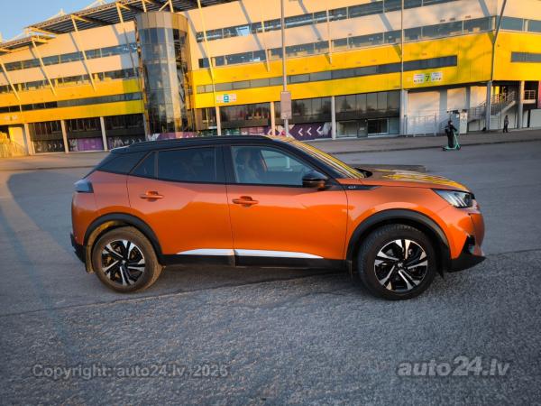Oranžs Peugeot 2008 2022 Tallina, ar dzinēja tilpumu 1.50 L un nobraukumu 53 tūkst. km par 17950 €, foto 6 vietnē AUTOMOTO.COM.LV