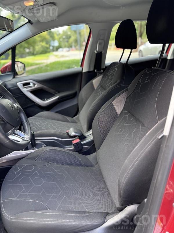 Sarkans Peugeot 2008 2014 Rīga, ar dzinēja tilpumu 1.60 L un nobraukumu 136 tūkst. km par 5300 €, foto 5 vietnē AUTOMOTO.COM.LV