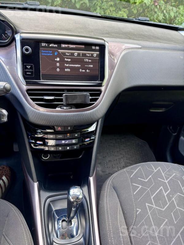 Sarkans Peugeot 2008 2014 Rīga, ar dzinēja tilpumu 1.60 L un nobraukumu 136 tūkst. km par 5300 €, foto 7 vietnē AUTOMOTO.COM.LV