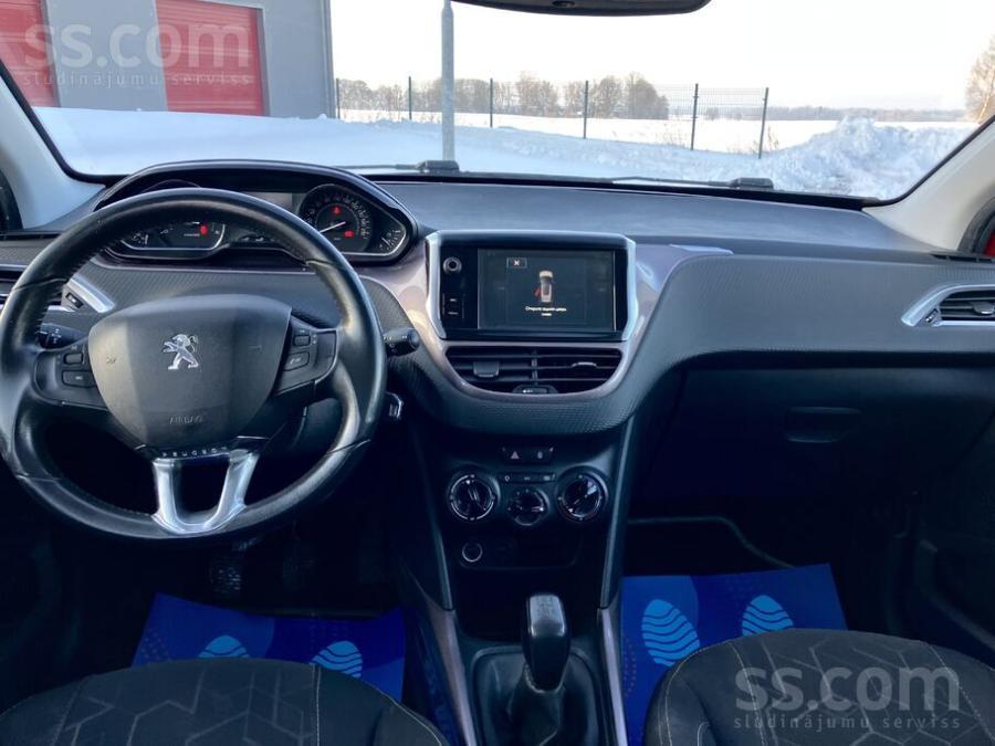 Red Peugeot 2008 2015 in Talsi, with an engine capacity of 1.60 L and mileage of 0 thousand km for 5999 €, photo 10 on AUTOMOTO.COM.LV