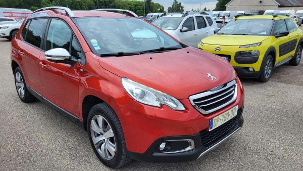 Sarkans Peugeot 2008 2015 Tauragė, ar dzinēja tilpumu 1.56 L un nobraukumu 200 tūkst. km par 4900 €, foto 2 vietnē AUTOMOTO.COM.LV