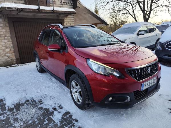 Sarkans Peugeot 2008 2016 Telšiai, ar dzinēja tilpumu 1.20 L un nobraukumu 118 tūkst. km par 4950 €, foto 2 vietnē AUTOMOTO.COM.LV