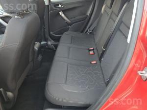Red Peugeot 2008 2016 in Kuldiga, with an engine capacity of 1.20 L and mileage of 131 thousand km for 6800 €, photo 8 on AUTOMOTO.COM.LV