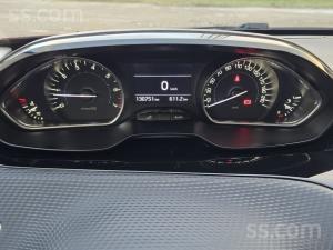 Red Peugeot 2008 2016 in Kuldiga, with an engine capacity of 1.20 L and mileage of 131 thousand km for 6800 €, photo 12 on AUTOMOTO.COM.LV