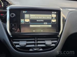 Red Peugeot 2008 2016 in Kuldiga, with an engine capacity of 1.20 L and mileage of 131 thousand km for 6800 €, photo 14 on AUTOMOTO.COM.LV