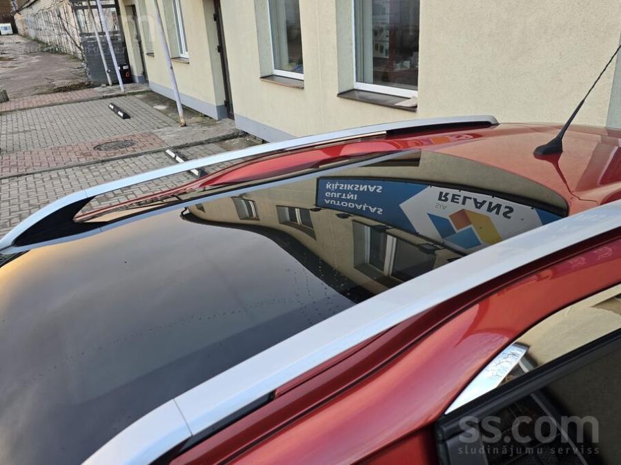 Red Peugeot 2008 2016 in Kuldiga, with an engine capacity of 1.20 L and mileage of 131 thousand km for 6800 €, photo 20 on AUTOMOTO.COM.LV