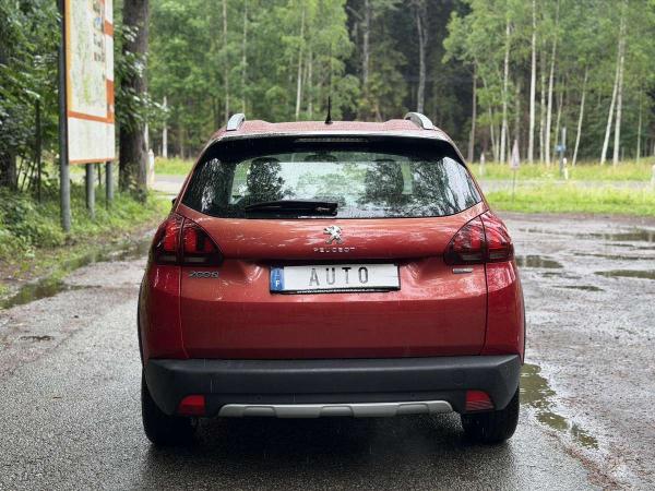 Sarkans Peugeot 2008 2016 Tauragė, ar dzinēja tilpumu 1.20 L un nobraukumu 115 tūkst. km par 4499 €, foto 8 vietnē AUTOMOTO.COM.LV