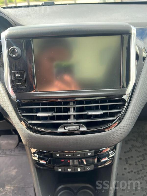 Sarkans Peugeot 2008 2016 Rīga, ar dzinēja tilpumu 1.20 L un nobraukumu 110 tūkst. km par 8100 €, foto 7 vietnē AUTOMOTO.COM.LV