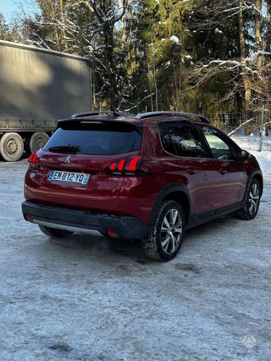 Red Peugeot 2008 2017 in Taurage, with an engine capacity of 1.20 L and mileage of 123 thousand km for 7300 €, photo 2 on AUTOMOTO.COM.LV