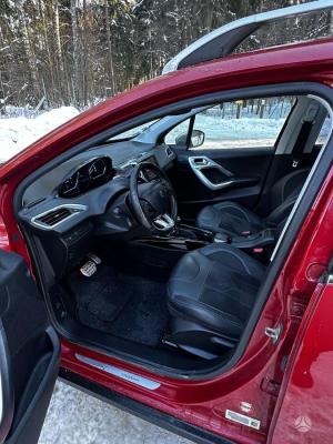 Red Peugeot 2008 2017 in Taurage, with an engine capacity of 1.20 L and mileage of 123 thousand km for 7300 €, photo 7 on AUTOMOTO.COM.LV