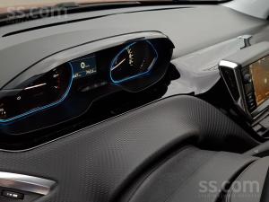 Sarkans Peugeot 2008 2017 Rīga, ar dzinēja tilpumu 1.20 L un nobraukumu 140 tūkst. km par 6000 €, foto 12 vietnē AUTOMOTO.COM.LV