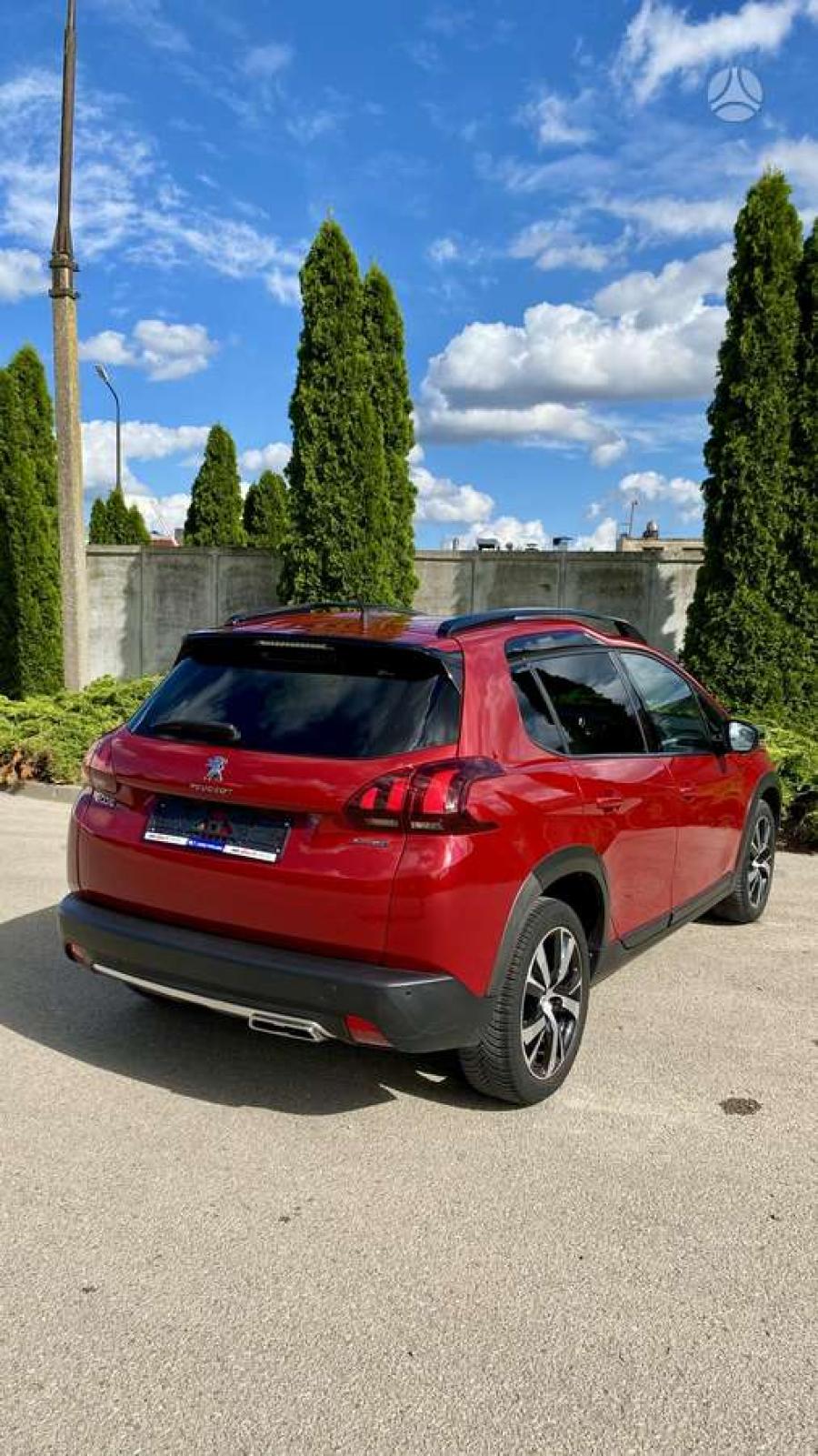 Sarkans Peugeot 2008 2017 Marijampole, ar dzinēja tilpumu 1.20 L un nobraukumu 102 tūkst. km par 8400 €, foto 3 vietnē AUTOMOTO.COM.LV
