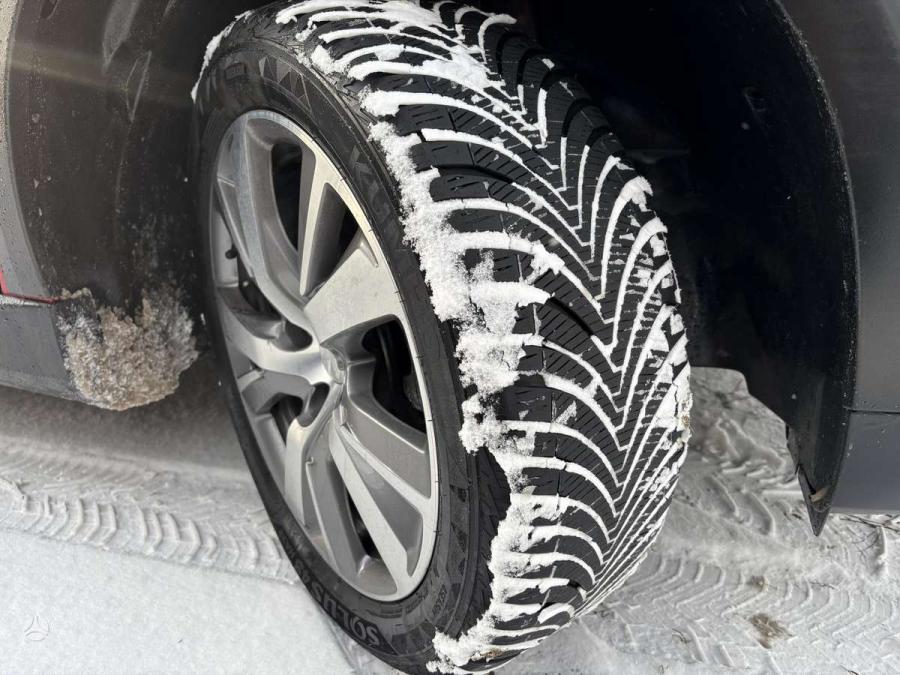 Red Peugeot 2008 2018 in Taurage, with an engine capacity of 1.20 L and mileage of 80 thousand km for 7900 €, photo 21 on AUTOMOTO.COM.LV
