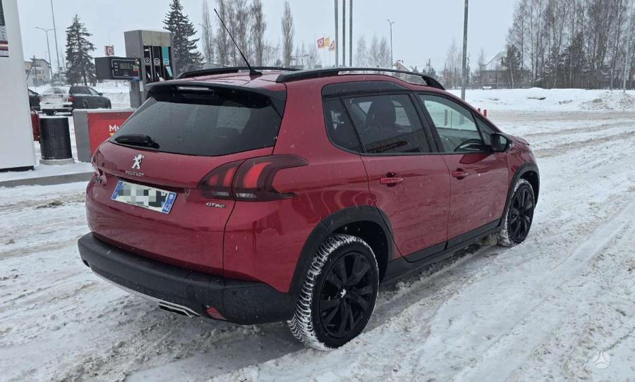 Red Peugeot 2008 2018 in Taurage, with an engine capacity of 1.20 L and mileage of 149 thousand km for 5800 €, photo 6 on AUTOMOTO.COM.LV