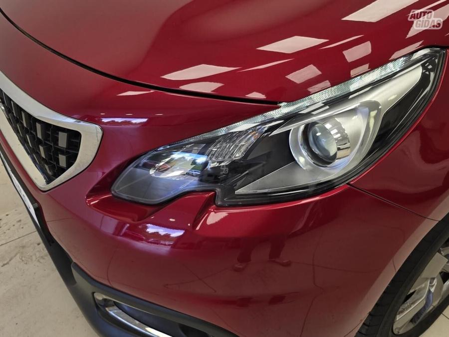 Red Peugeot 2008 2018 in Vilnius, with an engine capacity of 0.00 L and mileage of 63 thousand km for 8490 €, photo 5 on AUTOMOTO.COM.LV
