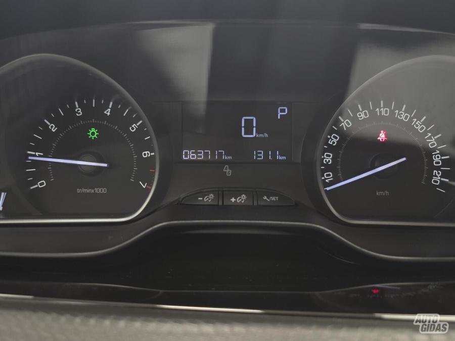 Red Peugeot 2008 2018 in Vilnius, with an engine capacity of 0.00 L and mileage of 63 thousand km for 8490 €, photo 16 on AUTOMOTO.COM.LV