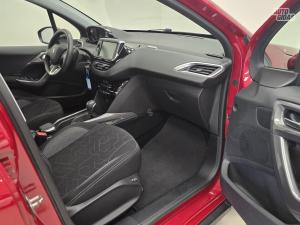 Red Peugeot 2008 2018 in Vilnius, with an engine capacity of 0.00 L and mileage of 63 thousand km for 8490 €, photo 35 on AUTOMOTO.COM.LV