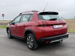 Sarkans Peugeot 2008 2018 Liepāja, ar dzinēja tilpumu 1.20 L un nobraukumu 110 tūkst. km par 8400 €, foto 3 vietnē AUTOMOTO.COM.LV
