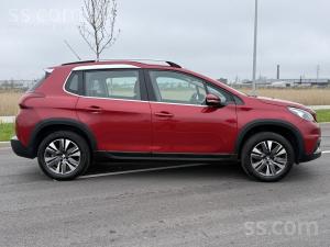 Sarkans Peugeot 2008 2018 Liepāja, ar dzinēja tilpumu 1.20 L un nobraukumu 110 tūkst. km par 8400 €, foto 6 vietnē AUTOMOTO.COM.LV