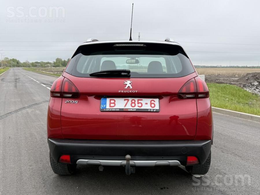 Sarkans Peugeot 2008 2018 Liepāja, ar dzinēja tilpumu 1.20 L un nobraukumu 110 tūkst. km par 8400 €, foto 9 vietnē AUTOMOTO.COM.LV