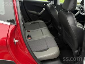Sarkans Peugeot 2008 2018 Liepāja, ar dzinēja tilpumu 1.20 L un nobraukumu 110 tūkst. km par 8400 €, foto 12 vietnē AUTOMOTO.COM.LV