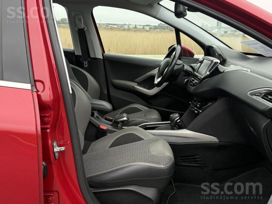 Sarkans Peugeot 2008 2018 Liepāja, ar dzinēja tilpumu 1.20 L un nobraukumu 110 tūkst. km par 8400 €, foto 13 vietnē AUTOMOTO.COM.LV