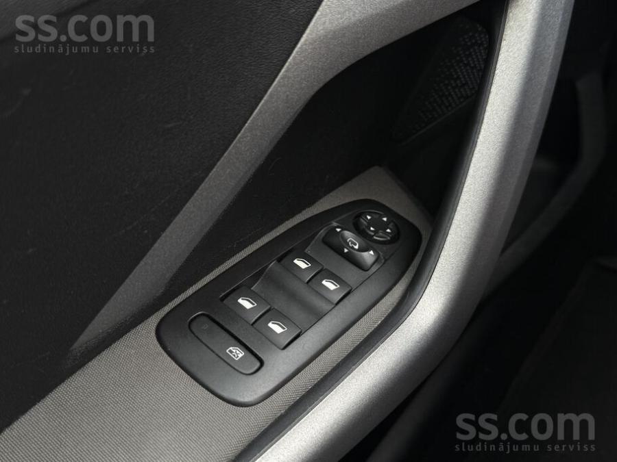 Sarkans Peugeot 2008 2018 Liepāja, ar dzinēja tilpumu 1.20 L un nobraukumu 110 tūkst. km par 8400 €, foto 20 vietnē AUTOMOTO.COM.LV