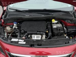 Sarkans Peugeot 2008 2018 Liepāja, ar dzinēja tilpumu 1.20 L un nobraukumu 110 tūkst. km par 8400 €, foto 29 vietnē AUTOMOTO.COM.LV