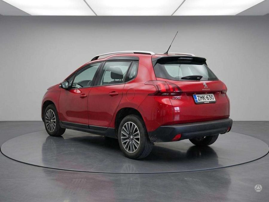 Red Peugeot 2008 2018 in Vilnius, with an engine capacity of 1.20 L and mileage of 138 thousand km for 3300 €, photo 5 on AUTOMOTO.COM.LV