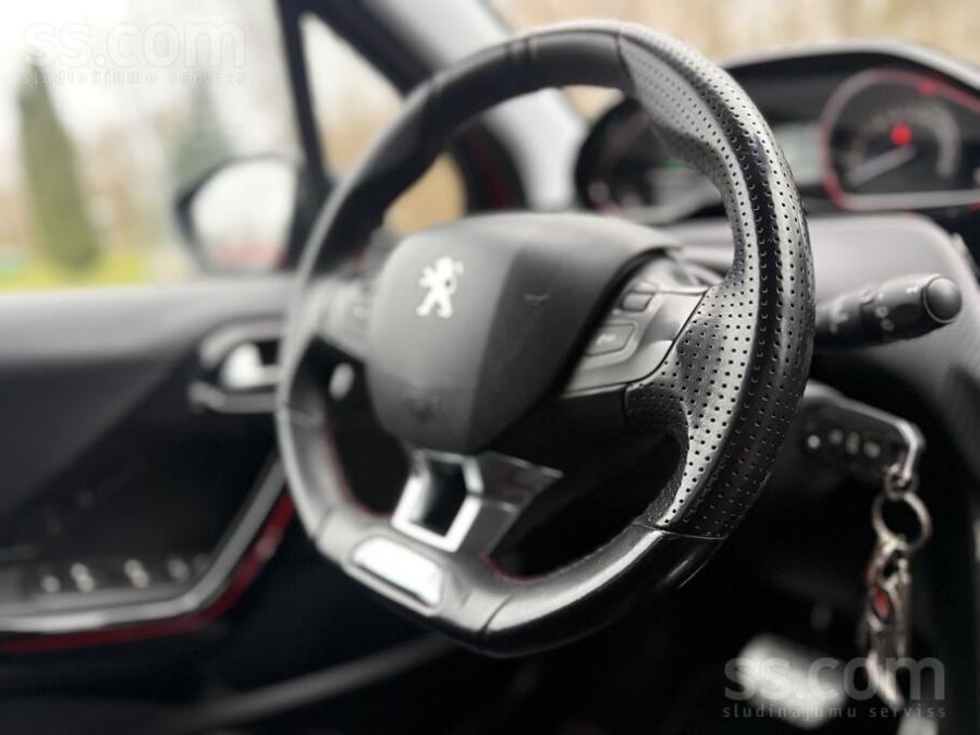 Red Peugeot 2008 2018 in Riga, with an engine capacity of 1.20 L and mileage of 123 thousand km for 7370 €, photo 25 on AUTOMOTO.COM.LV
