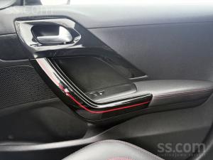 Red Peugeot 2008 2018 in Riga, with an engine capacity of 1.20 L and mileage of 123 thousand km for 7370 €, photo 27 on AUTOMOTO.COM.LV