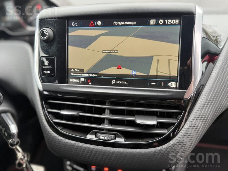 Red Peugeot 2008 2018 in Riga, with an engine capacity of 1.20 L and mileage of 123 thousand km for 7370 €, photo 33 on AUTOMOTO.COM.LV