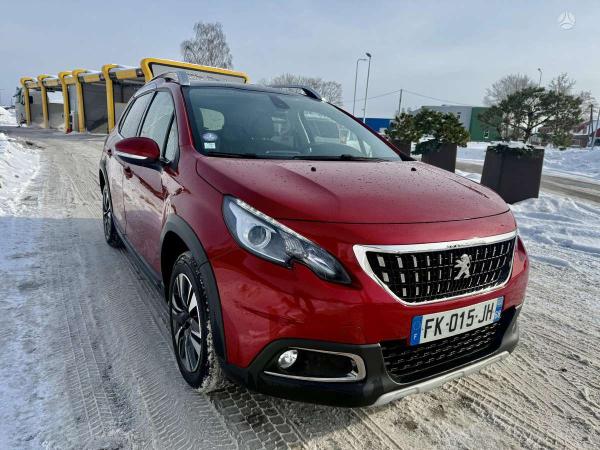 Red Peugeot 2008 2019 in Taurage, with an engine capacity of 1.20 L and mileage of 135 thousand km for 6300 €, photo 5 on AUTOMOTO.COM.LV