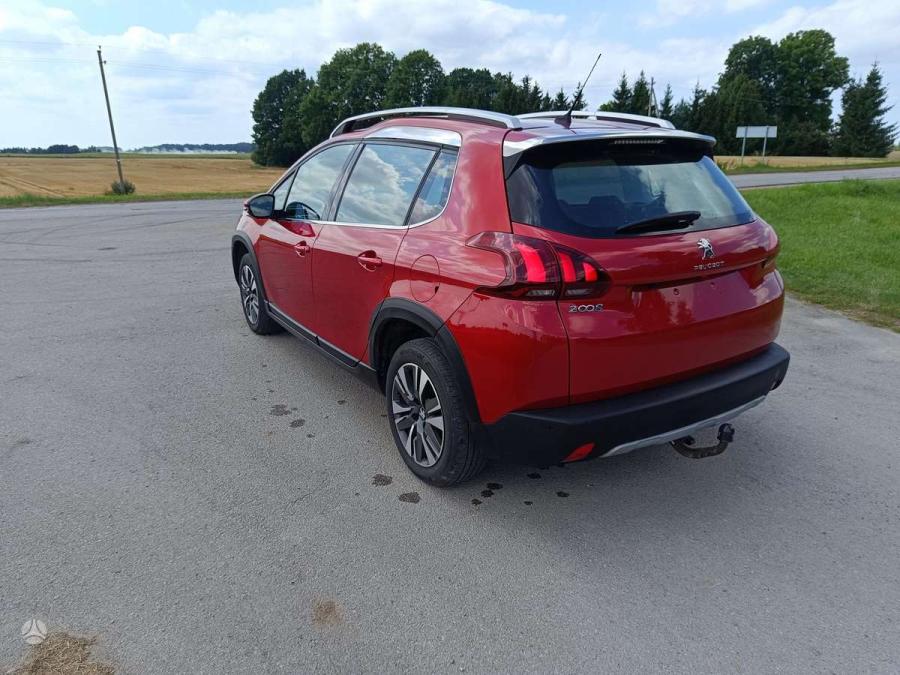 Sarkans Peugeot 2008 2019 Kauņa, ar dzinēja tilpumu 1.20 L un nobraukumu 113 tūkst. km par 5750 €, foto 8 vietnē AUTOMOTO.COM.LV
