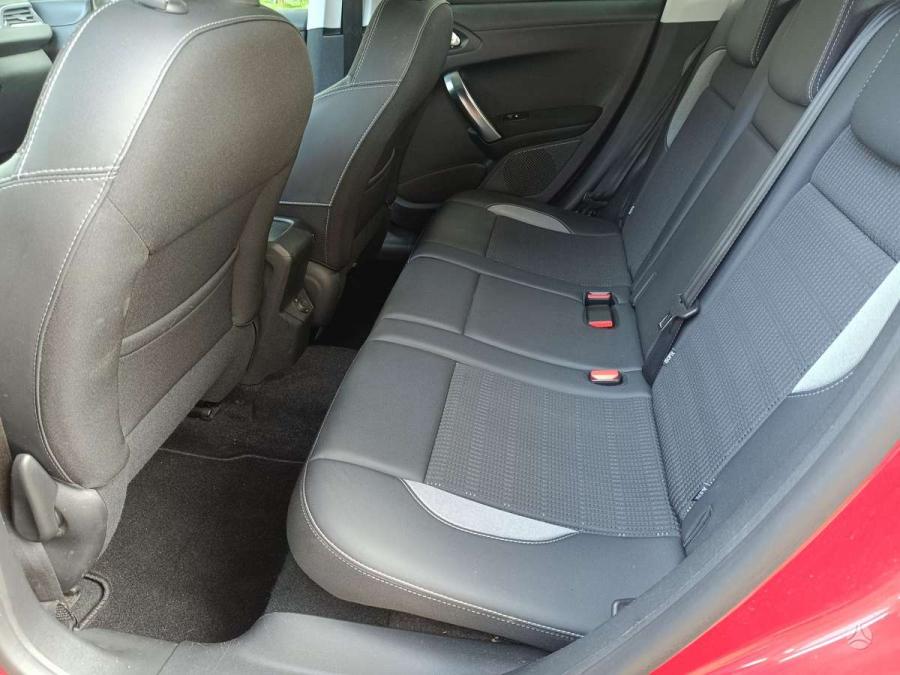 Sarkans Peugeot 2008 2019 Kauņa, ar dzinēja tilpumu 1.20 L un nobraukumu 113 tūkst. km par 5750 €, foto 12 vietnē AUTOMOTO.COM.LV