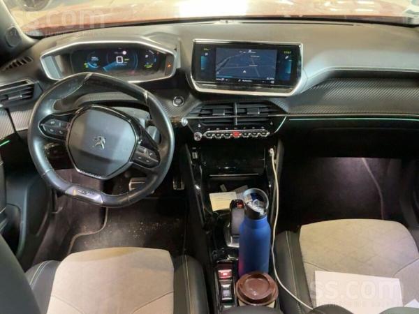Sarkans Peugeot 2008 2020 Rīga, ar dzinēja tilpumu 1.20 L un nobraukumu 103 tūkst. km par 17990 €, foto 5 vietnē AUTOMOTO.COM.LV
