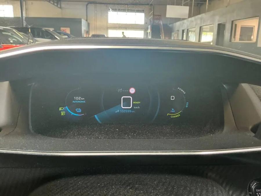Sarkans Peugeot 2008 2020 Rīga, ar dzinēja tilpumu 0.00 L un nobraukumu 103 tūkst. km par 17990 €, foto 8 vietnē AUTOMOTO.COM.LV