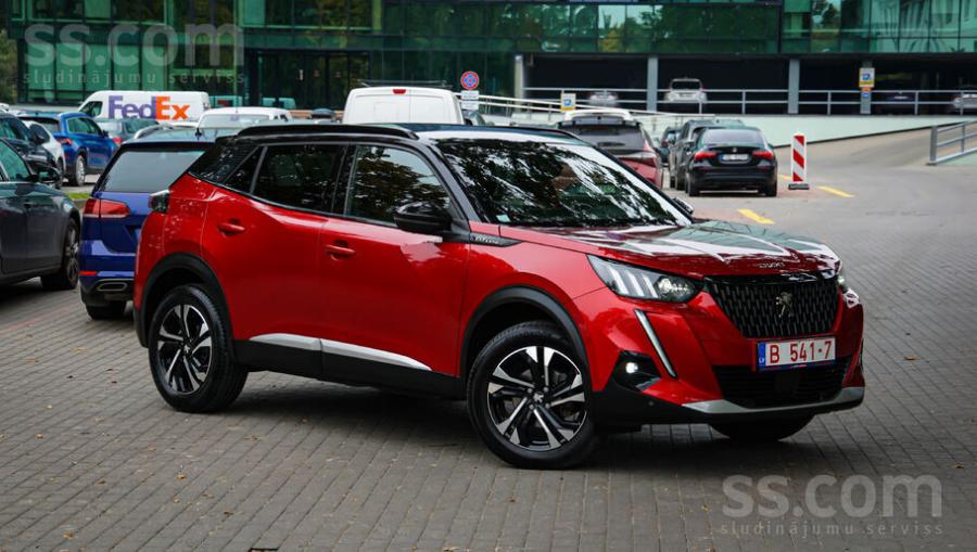 Red Peugeot 2008 2020 in Riga, with an engine capacity of 1.20 L and mileage of 113 thousand km for 13950 €, photo 4 on AUTOMOTO.COM.LV