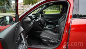 Red Peugeot 2008 2020 in Riga, with an engine capacity of 1.20 L and mileage of 113 thousand km for 13950 €, photo 10 on AUTOMOTO.COM.LV
