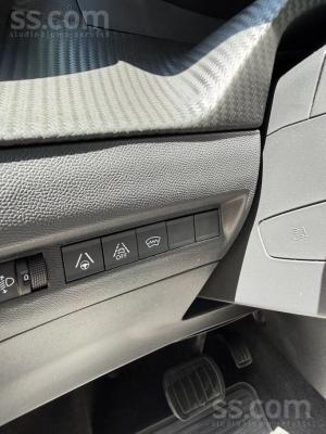 Sarkans Peugeot 2008 2022 Rīga, ar dzinēja tilpumu 1.50 L un nobraukumu 75 tūkst. km par 16700 €, foto 12 vietnē AUTOMOTO.COM.LV