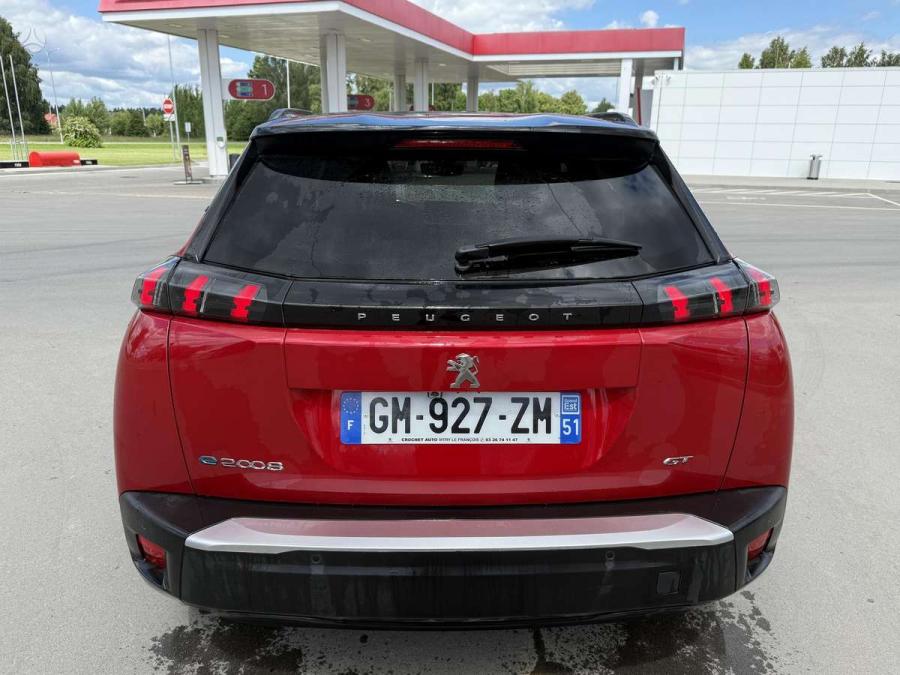 Red Peugeot 2008 2023 in Taurage, with an engine capacity of 0.00 L and mileage of 142 thousand km for 15000 €, photo 6 on AUTOMOTO.COM.LV