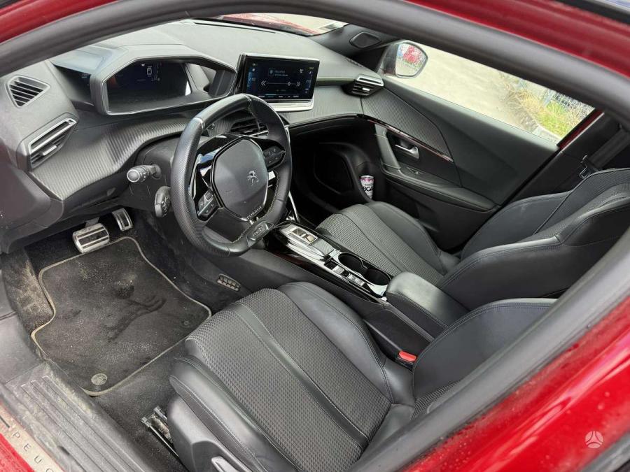 Red Peugeot 2008 2023 in Taurage, with an engine capacity of 0.00 L and mileage of 142 thousand km for 15000 €, photo 15 on AUTOMOTO.COM.LV